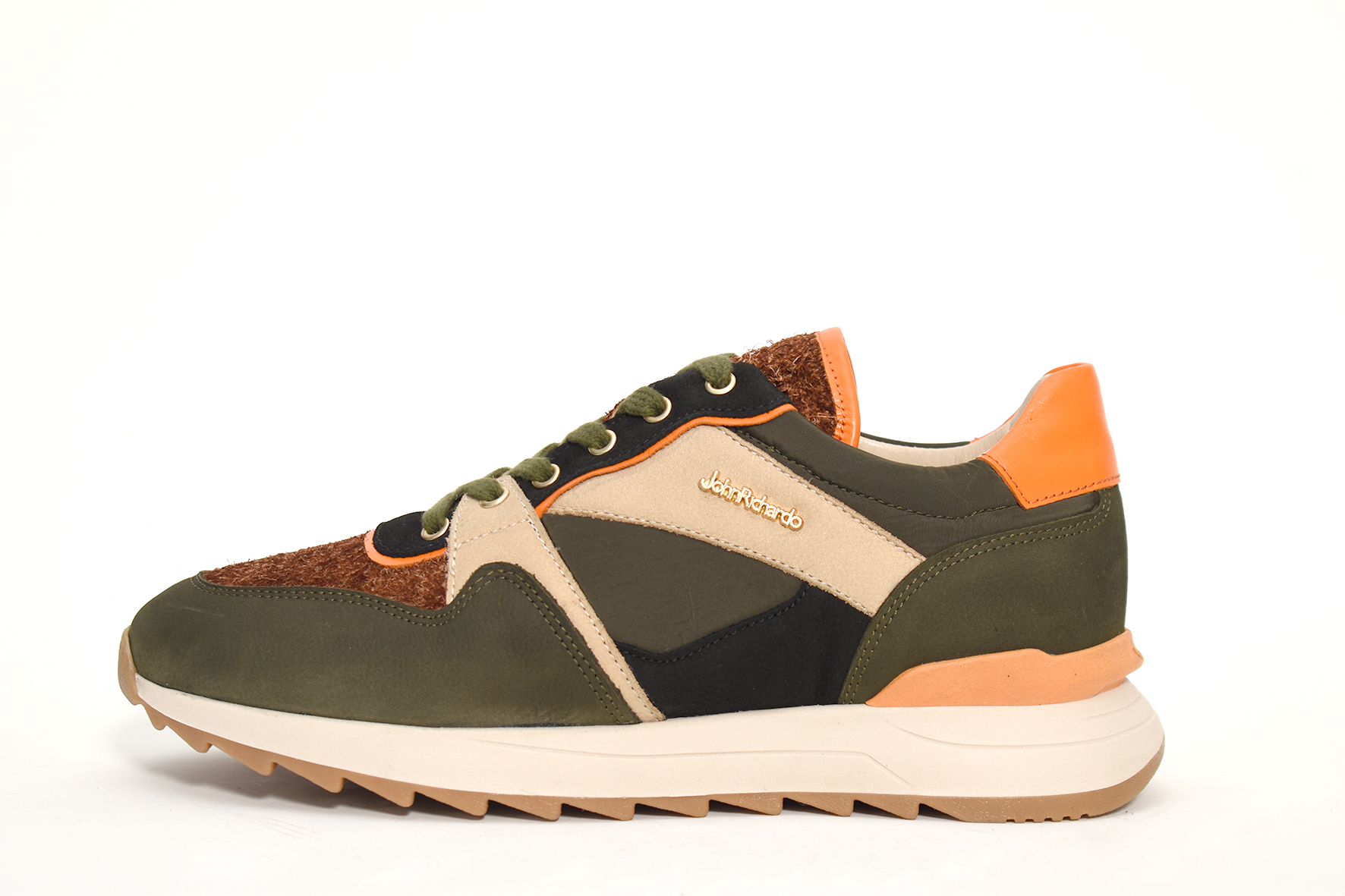 John Richardo 21388 Verde