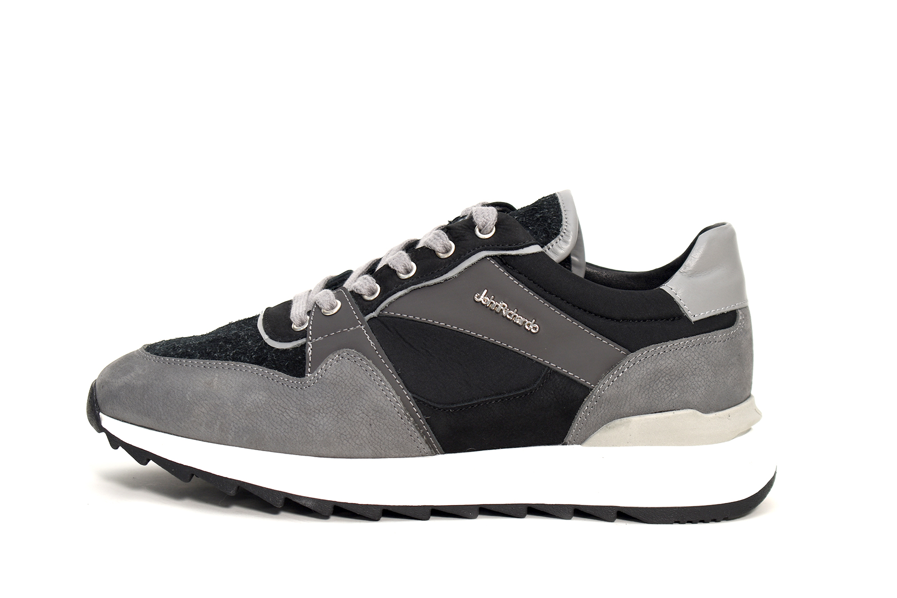 John Richardo 21388 Grey